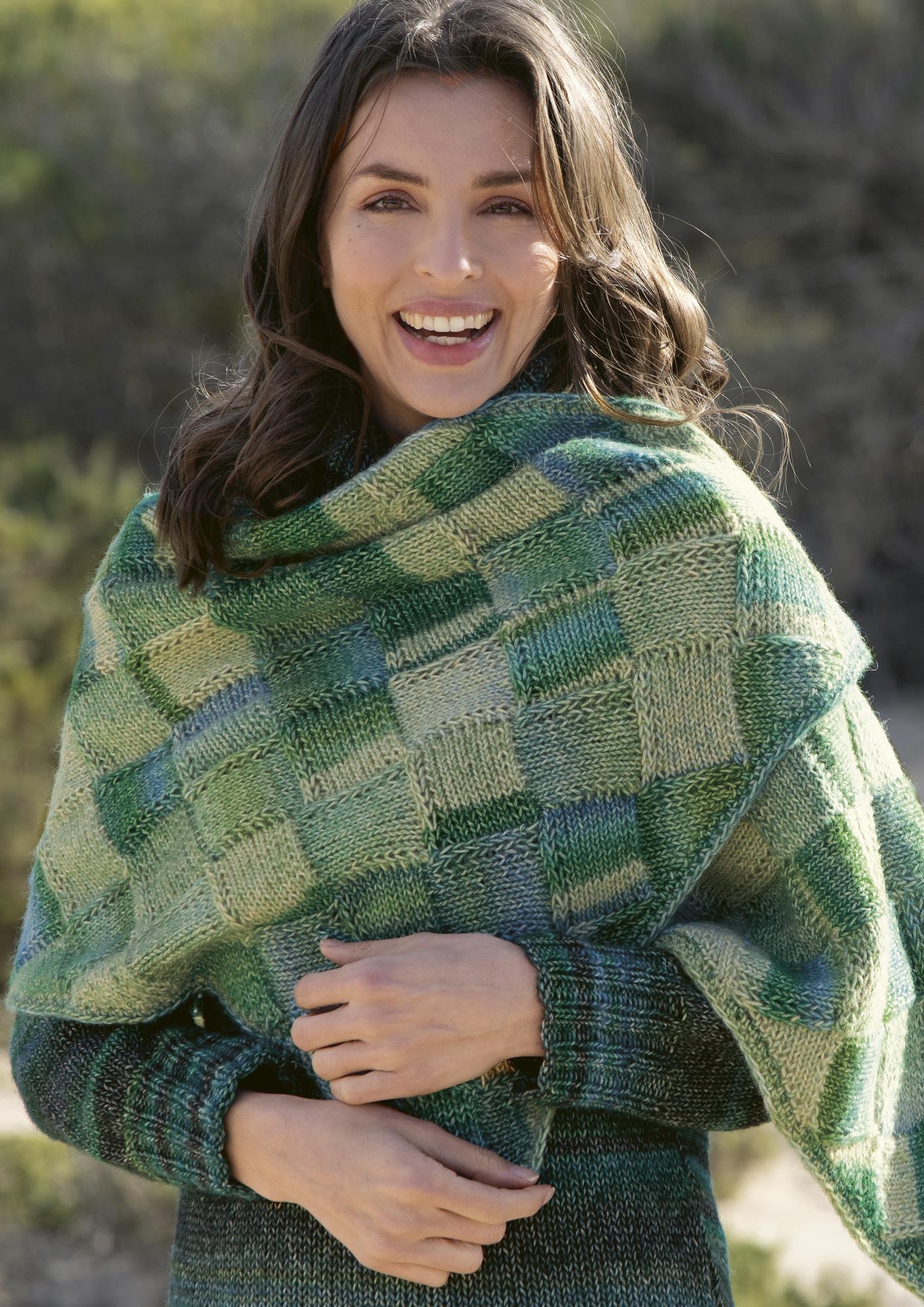 Knitting a Chess Shawl – Rebecca Online – rebecca-online.de